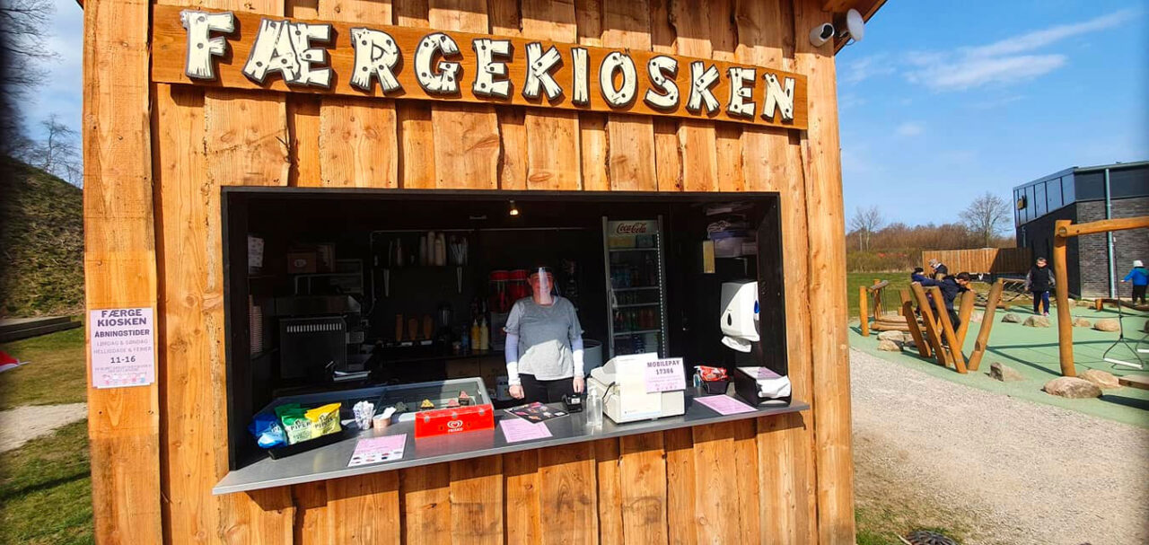 Madpakkehus & iskiosk | Juelsminde Naturlegeparks Venner